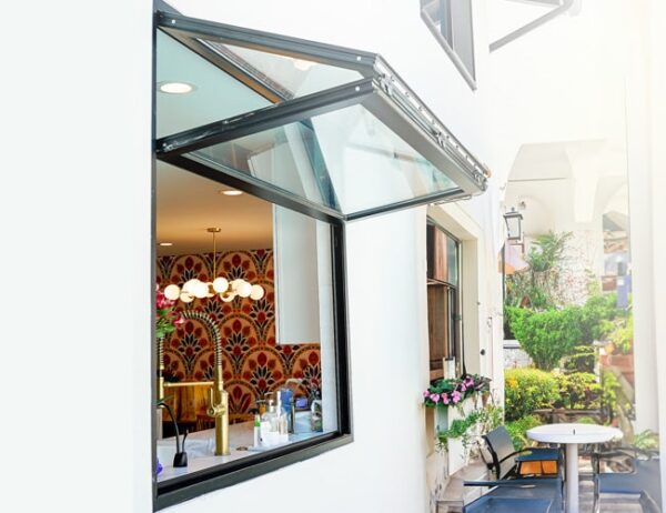 Modern Fold-Up Windows in Los Angeles, CA | Teza Doors